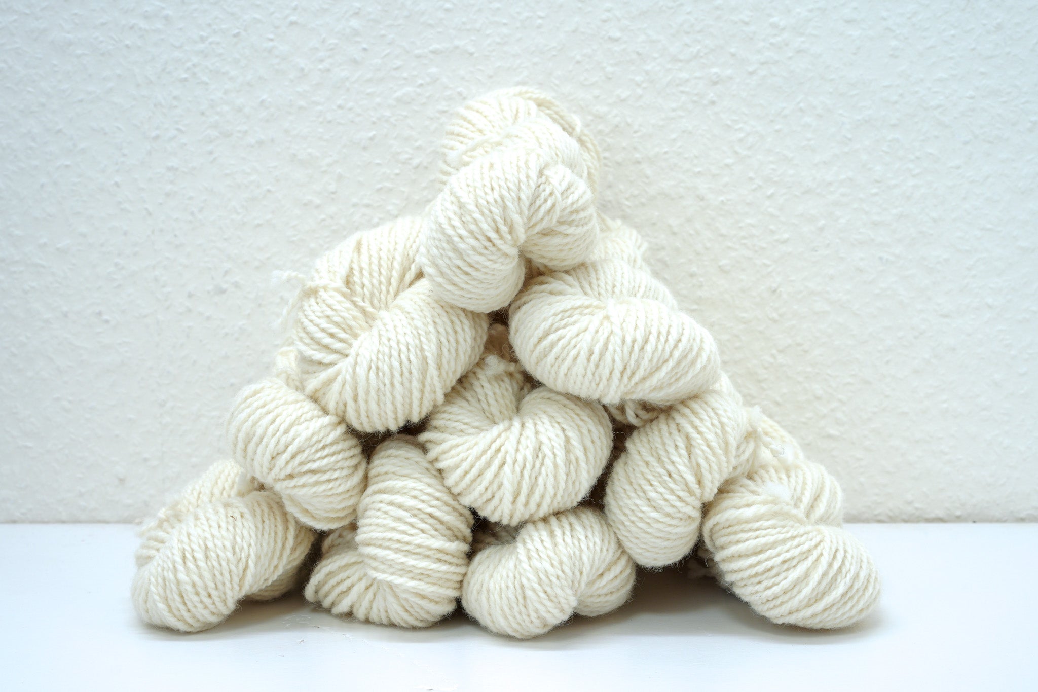 White Lithuanian wool from Yarn Home – Browse Our Collection.